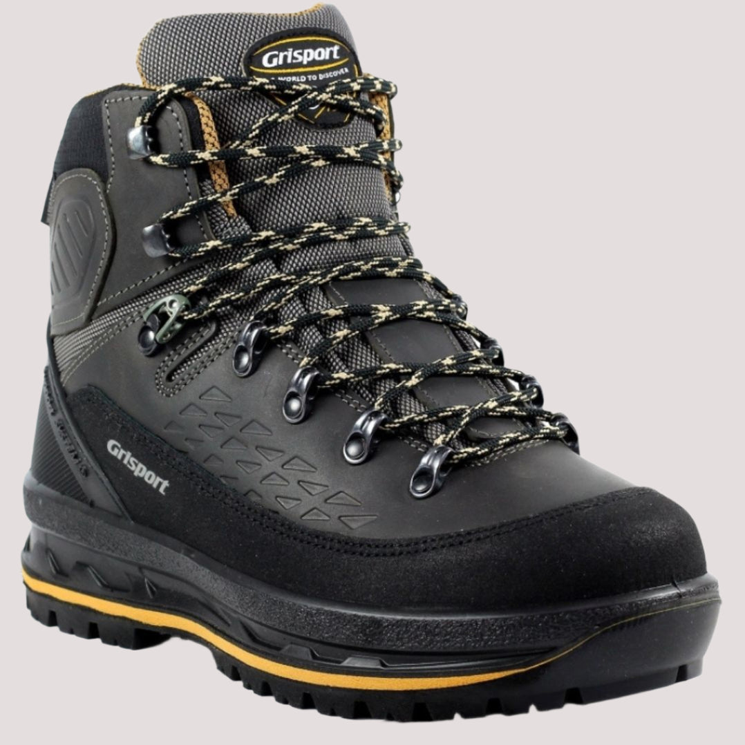 Tūrisma veikals Outfish - pārgājienu lietas un makšķerēšanas apģērbs