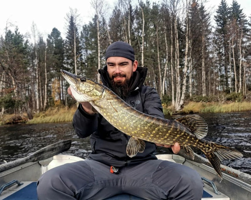 Tūrisma veikals Outfish - pārgājienu lietas un makšķerēšanas apģērbs